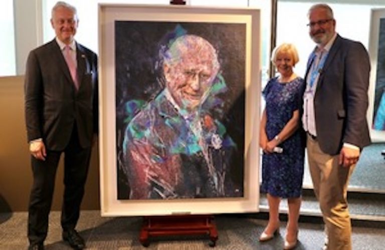 Humanoid robot Ai-Da unveils AI portrait of King Charles at Geneva ...