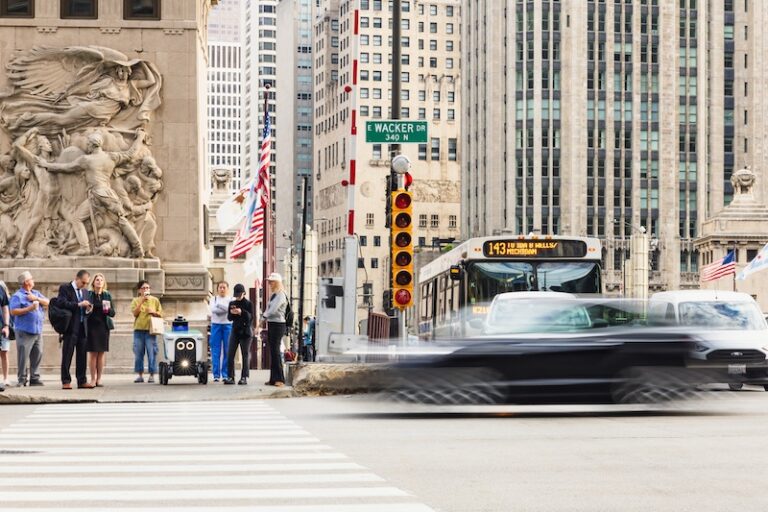 Serve Robotics expands Uber Eats delivery robots to Chicago