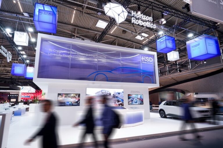 Horizon Robotics raises $800 million and opens European headquarters