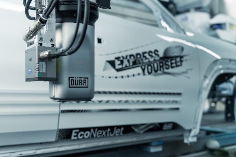 Dürr launches EcoNextJet robotic system for printing designs on car bodies