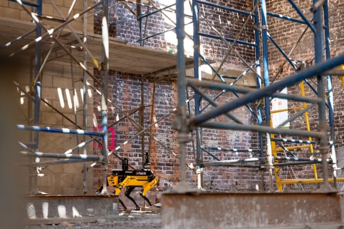 Boston Dynamics and FieldAI partner to deploy autonomous robots on ...